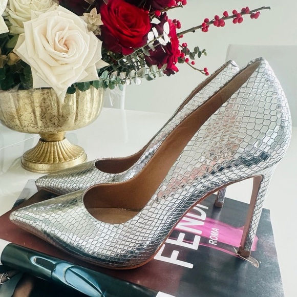 SCHUTZ | Shoes | Schutz Silver High Heels Elegant Metallic Finish ...